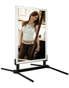 WindMaster Classic 1005 | 28 x 44 Withstands Wind Gusts